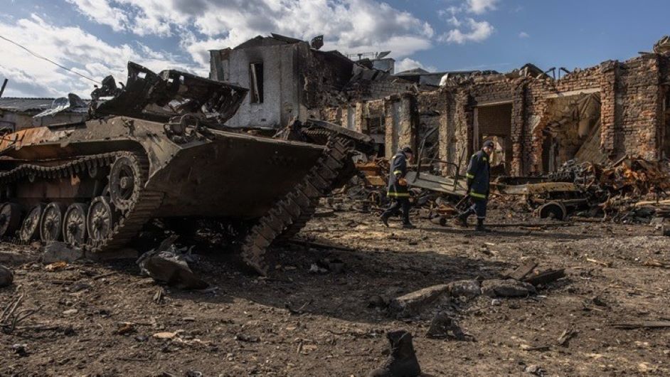 Ουκρανία: Ρωσικοί πύραυλοι S-300 σκότωσαν 11 αμάχους μεταξύ των οποίων ...