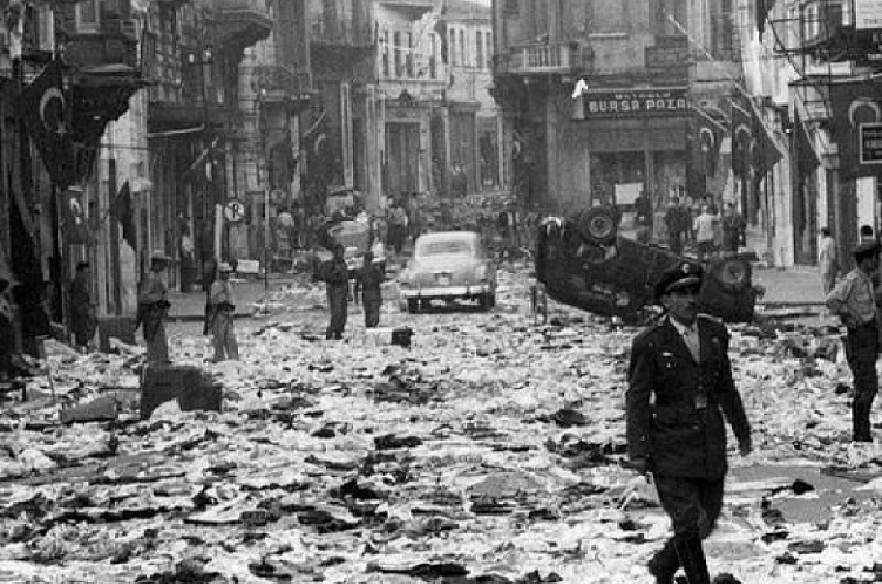 Εξ Αφορμής: Σεπτεμβριανά: Το πογκρόμ των Τούρκων στους Έλληνες της ...